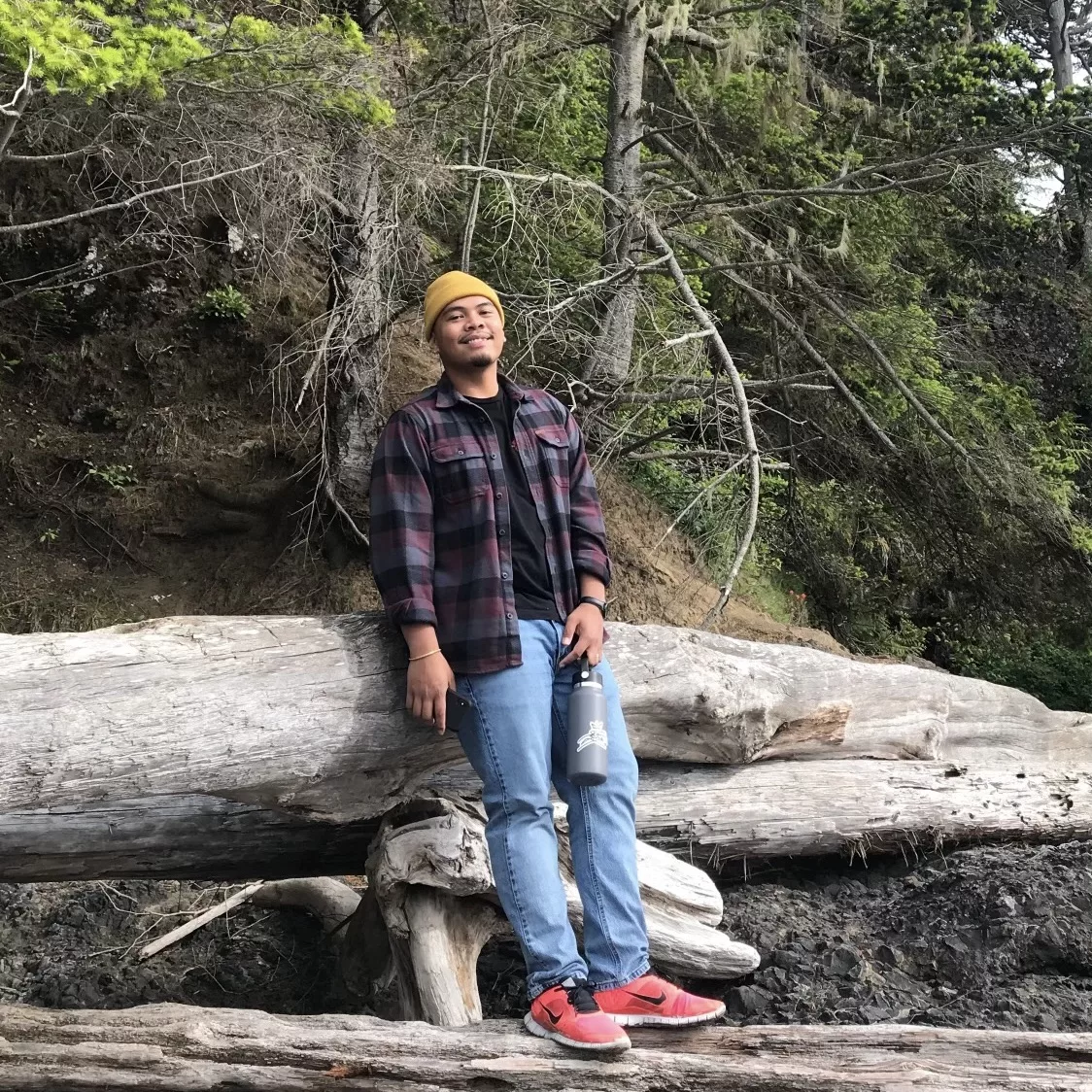 Staff and Board | Kandelia